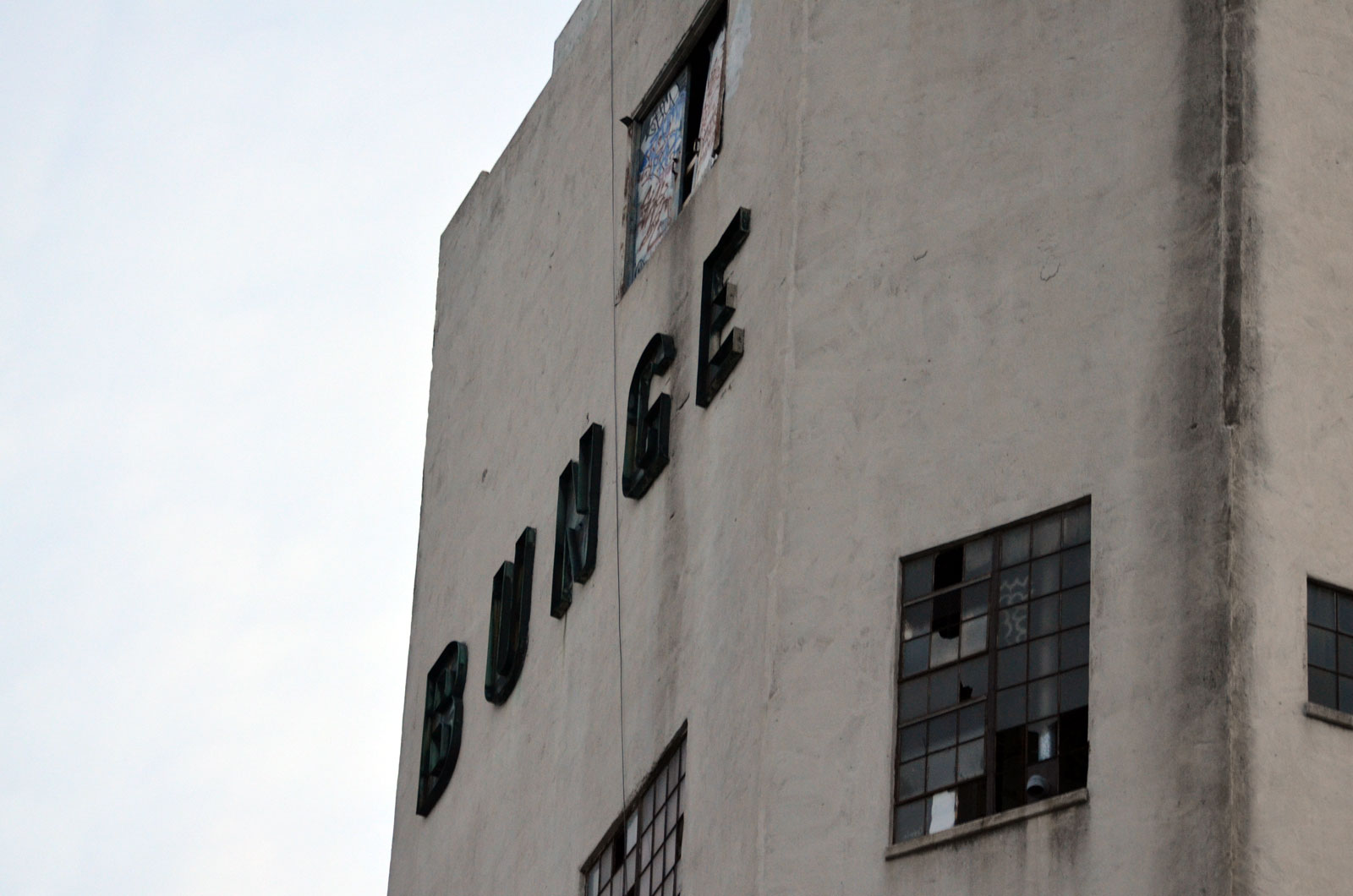 Demolition of the Bunge Grain Elevator – Courtney Celley